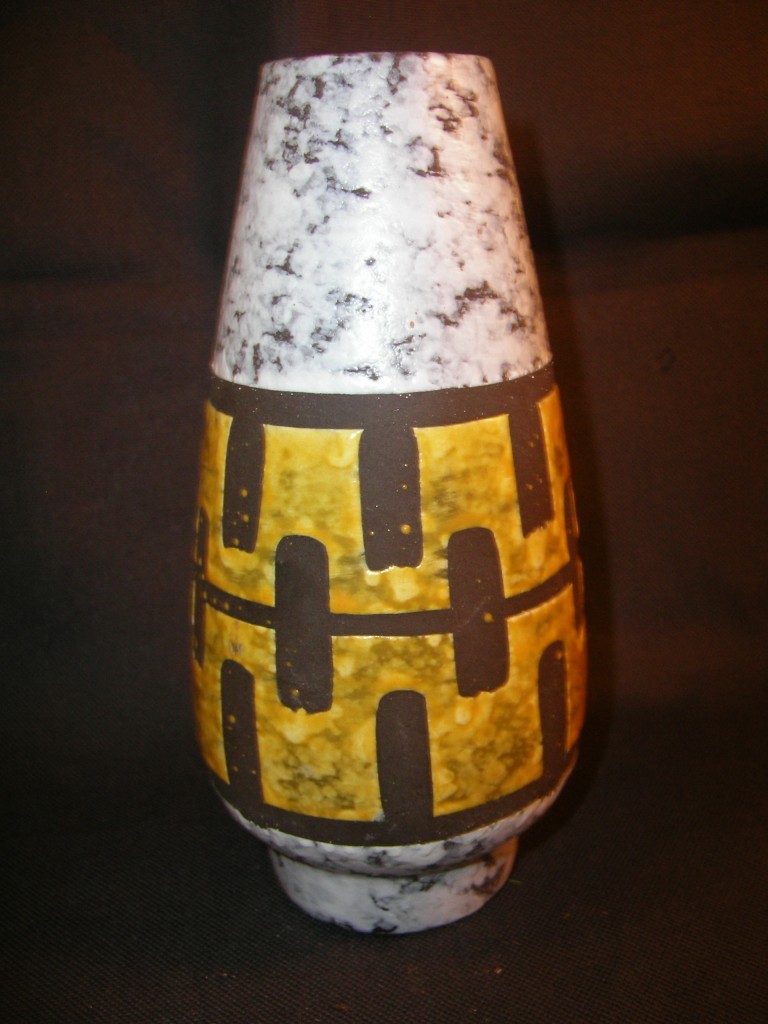 Strehla Keramik – Information, Gallery, Identification & Marks | Pots ...